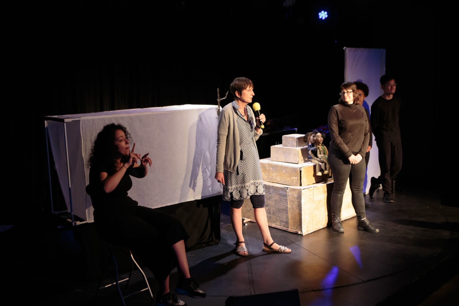 O N C A – Gallery, Barge, Meeting Room & Desk Space. Brighton, UK